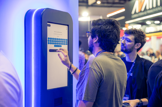 O que é Totem de Autoatendimento: Guia Completo!